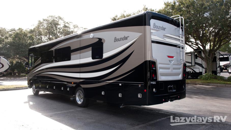2017 Fleetwood RV Bounder 35K for sale in Tampa, FL | Lazydays