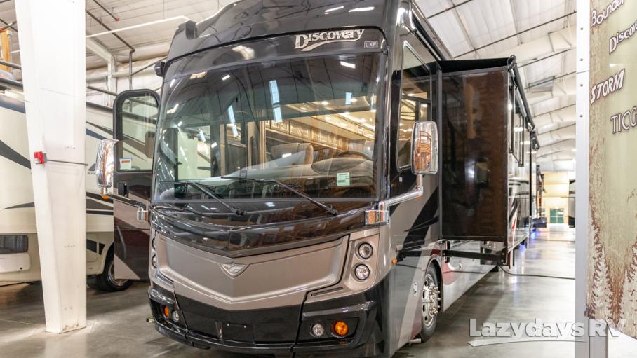 2019 Fleetwood RV Discovery LXE 44B for sale in Loveland, CO | Lazydays